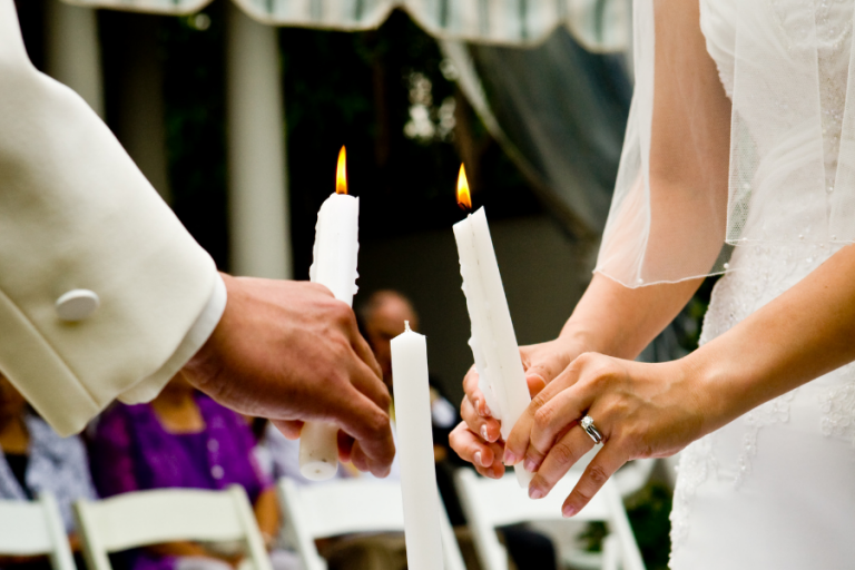 Poročna sveča - je obvezna ali ne?
